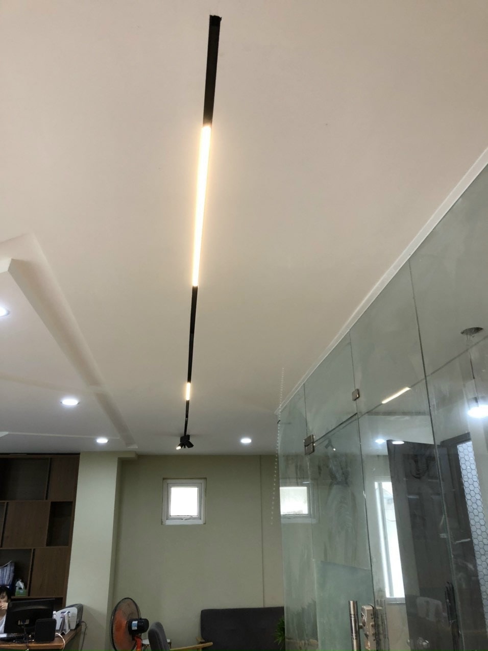 Chi tiết đèn led ray nam châm âm trần - OMISUN